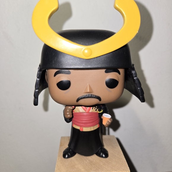 Funko | Toys | Funko Pop The Office Samurai Warrior Stanley Hudson Sdcc ...